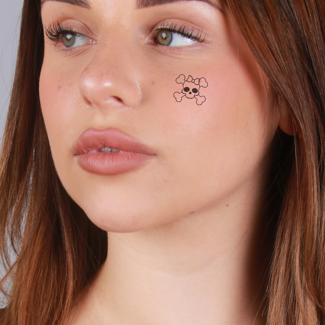 Tatuaggio con teschio femminile | The Flash Tattoo